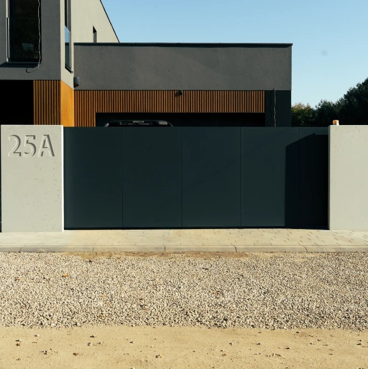 OUTLET - Brama przesuwna aluminiowa - pełna 4000mm x 1600mm, grubość ...